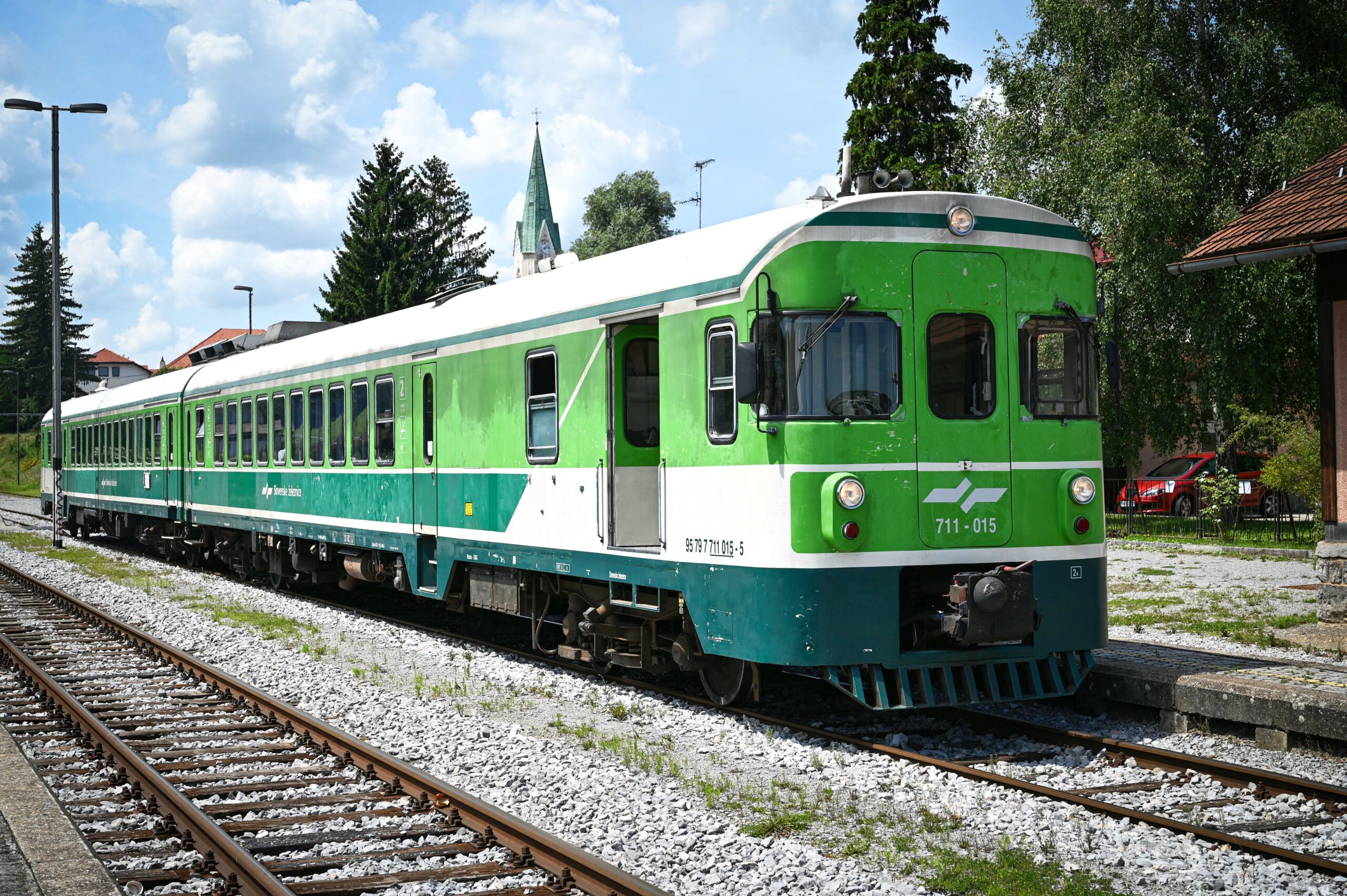 Nepozabna spominska vožnja z Zelenim vlakom - Slovenske Železnice